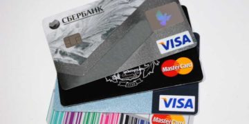 The 7 Best Credit Cards for 18 Year Old